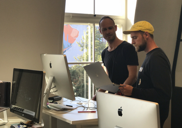 Kreativt makkerpar udfordrer virksomheder - Bureaubiz