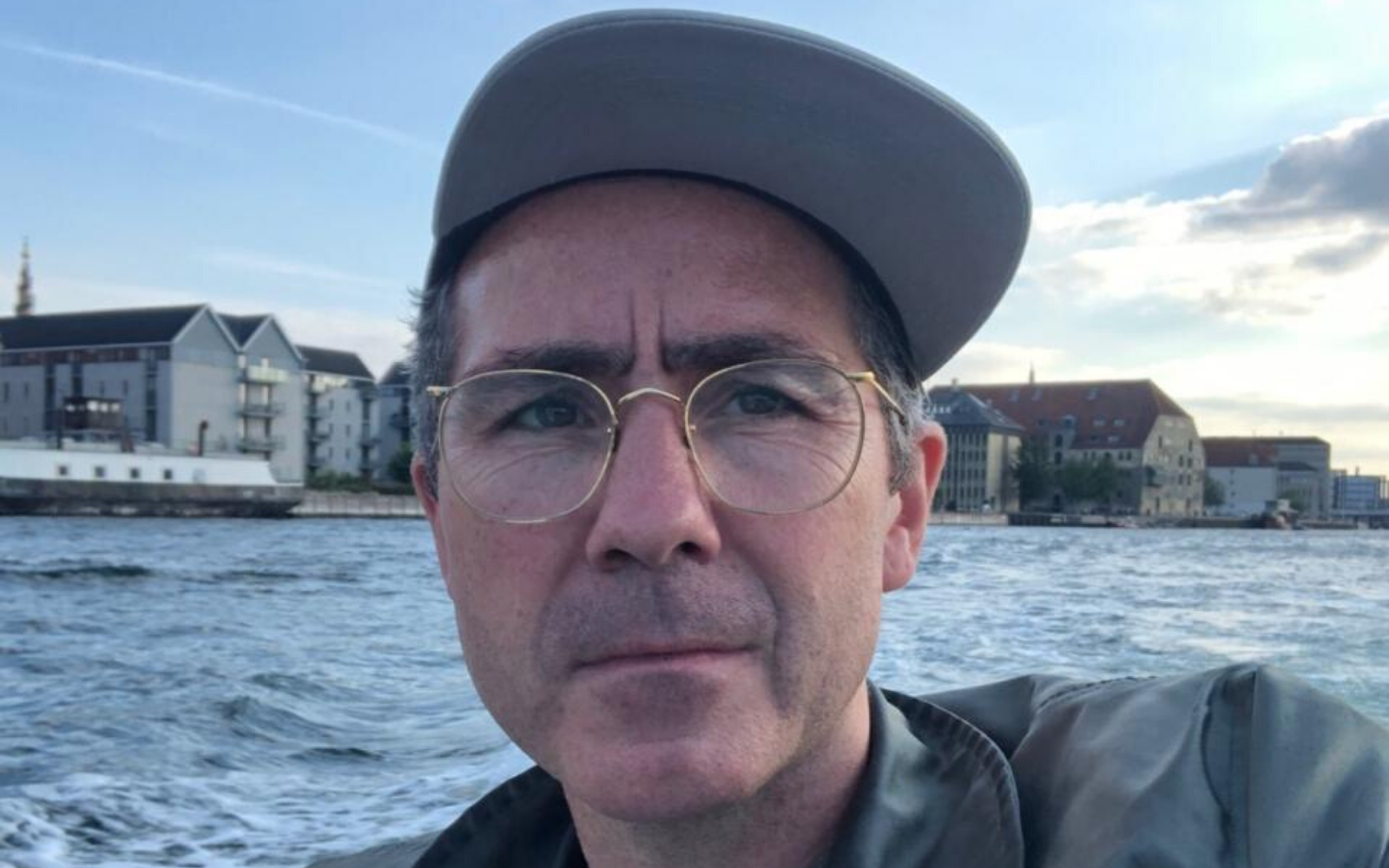 Hjaltelin Stahl siger farvel til sin kreative chef - Bureaubiz
